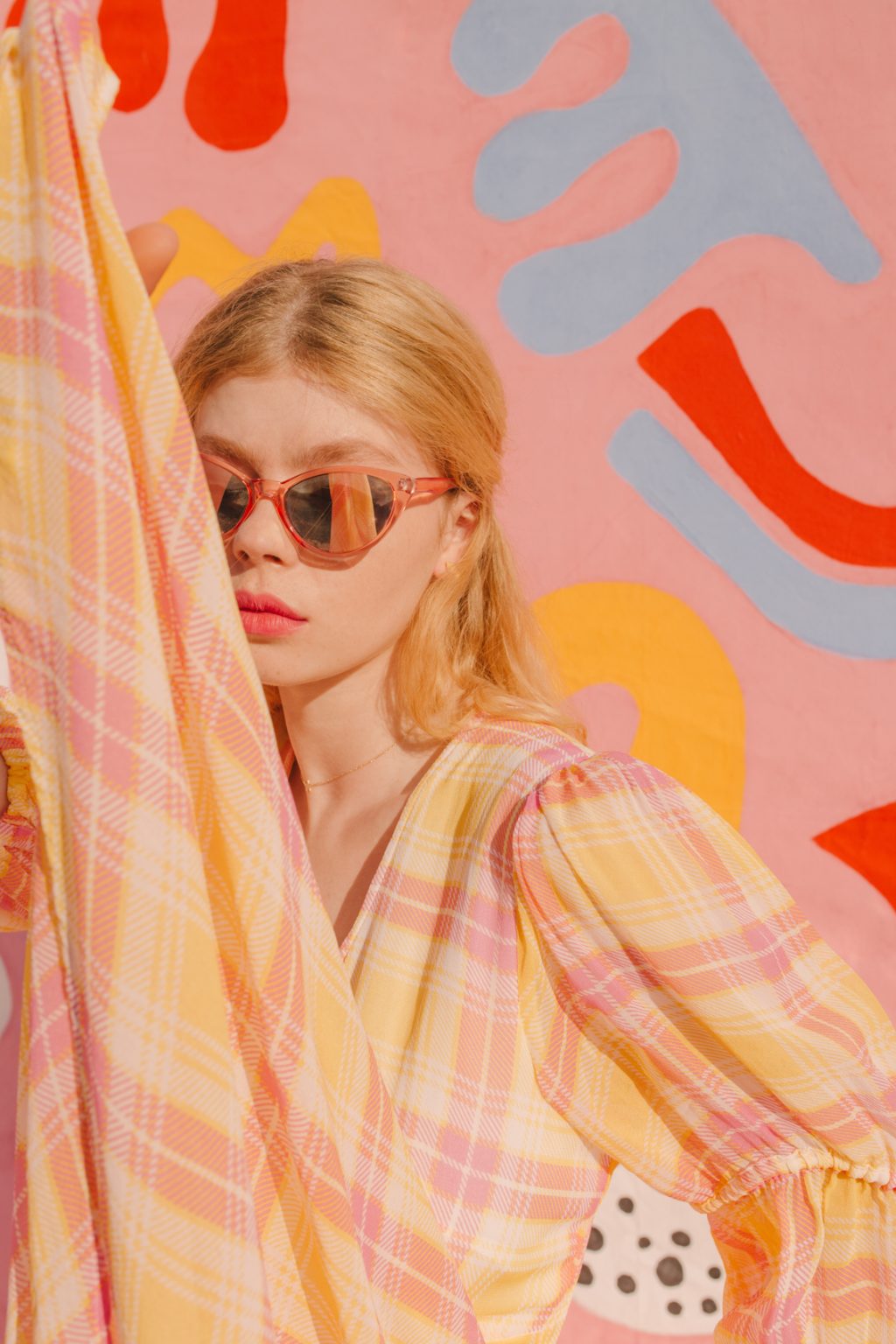 LADYGUNN – TULIPS AND TINGS