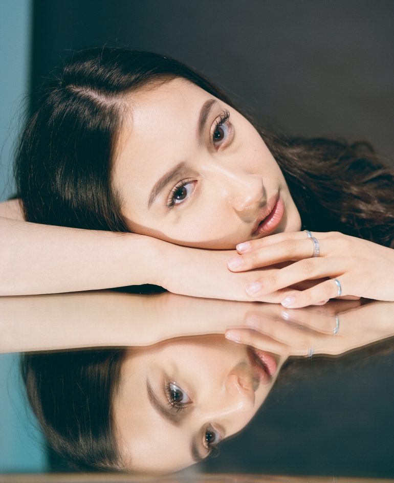 LADYGUNN – ALEX PORAT FINDS A VICTORY THROUGH EMOTIONAL NEW SONG ...