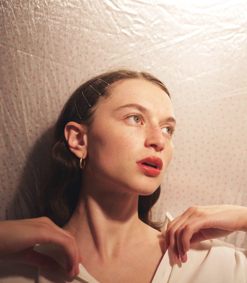 LADYGUNN – VALENTINA CY MAKES SPLASH WITH “BAD”