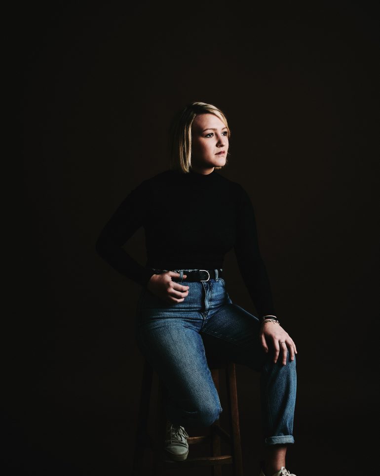 LADYGUNN – MOLLY. FINDS “PARADISE” AMIDST THE CHAOS