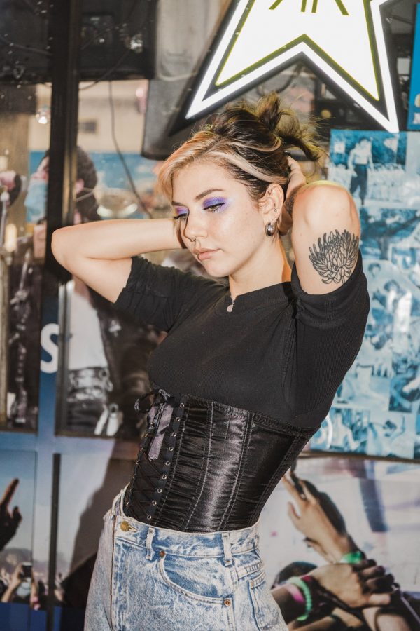 LADYGUNN – KiNG MALA IS HASHTAG EDGY