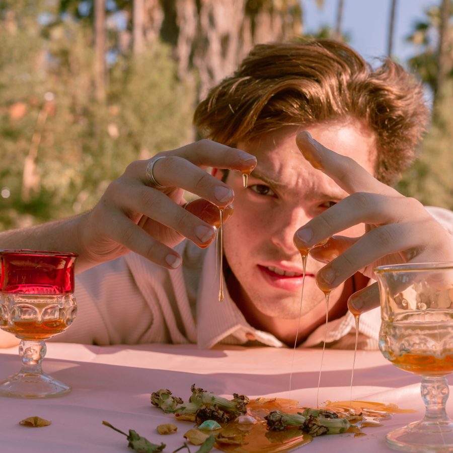 LADYGUNN – A CHANGE OF SEASONS WITH JACK DUDA