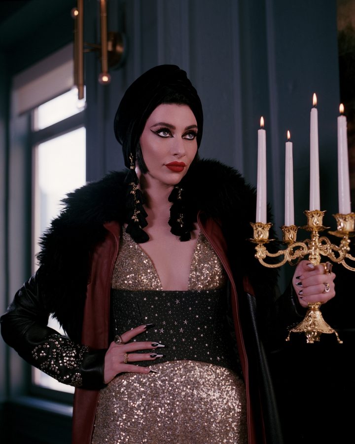 LADYGUNN – QVEEN HERBY INVITES US INTO HER QVEENDOM