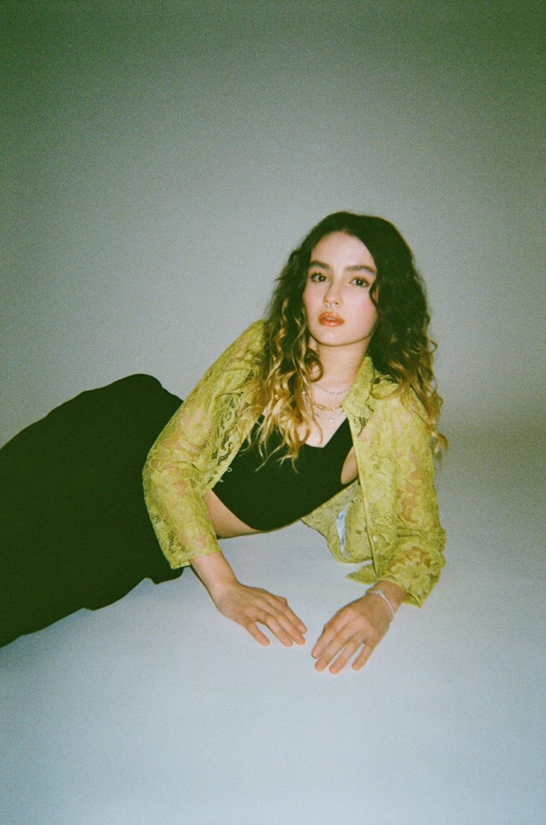 LADYGUNN – VALENCIA GRACE IS RIDING TALENT TO THE TOP