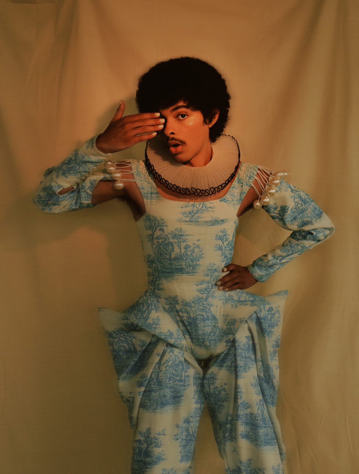 LADYGUNN – ALL HAIL THE NEW VOICE: ISAAC DUNBAR