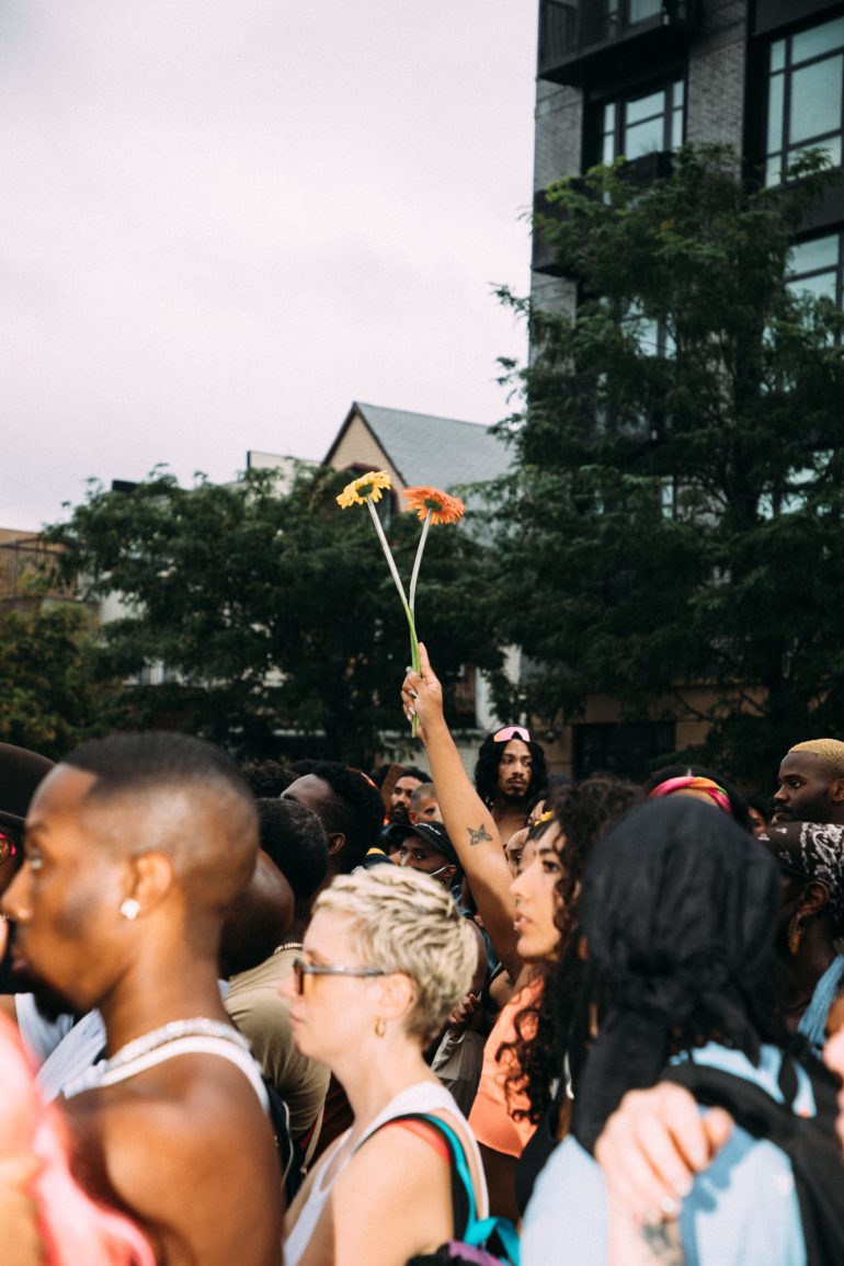 LADYGUNN – WE WONT STOP DANCING