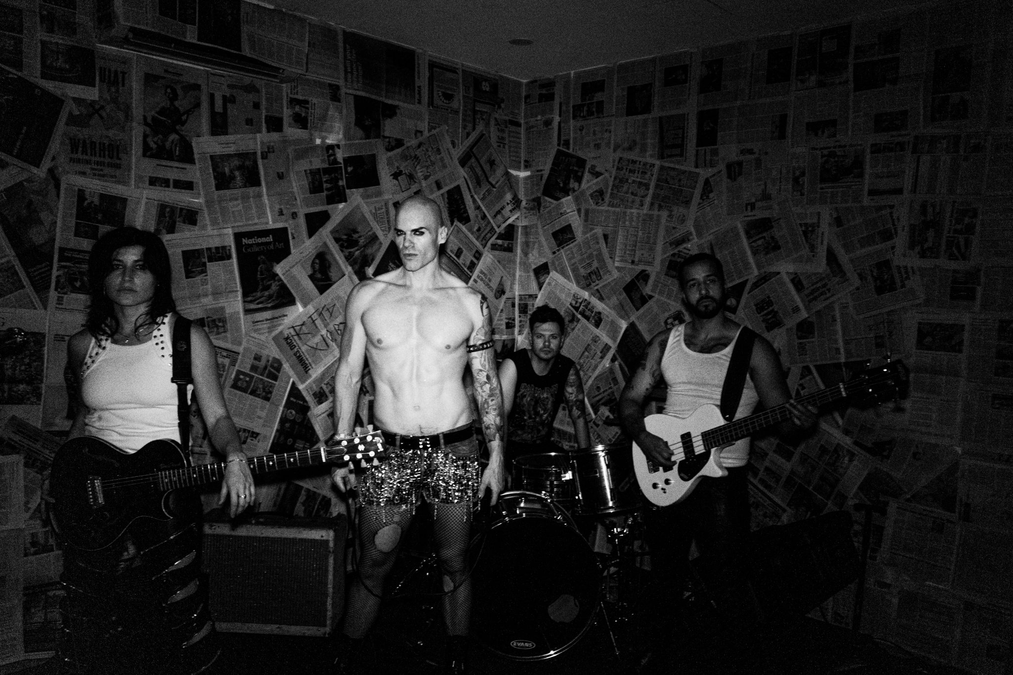 LADYGUNN – MEET THE QUEER GLAM ROCK DUO THAT WILL HAVE YOU BEGGING FOR MORE