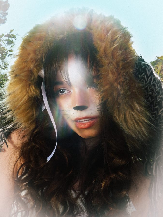 LADYGUNN – Let’s Go Meet the Great Wizard of Oz! Taylor Castro Unveils ...